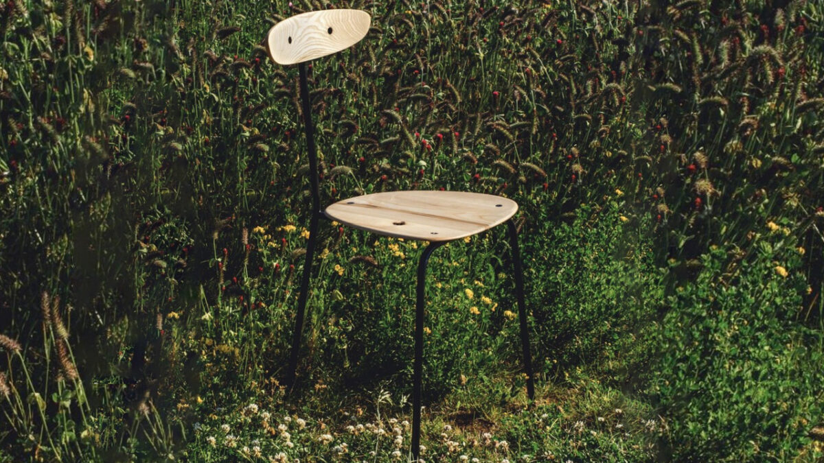 Daisee Chair is Three-Legged Sustainable Seat With Perfect Patina