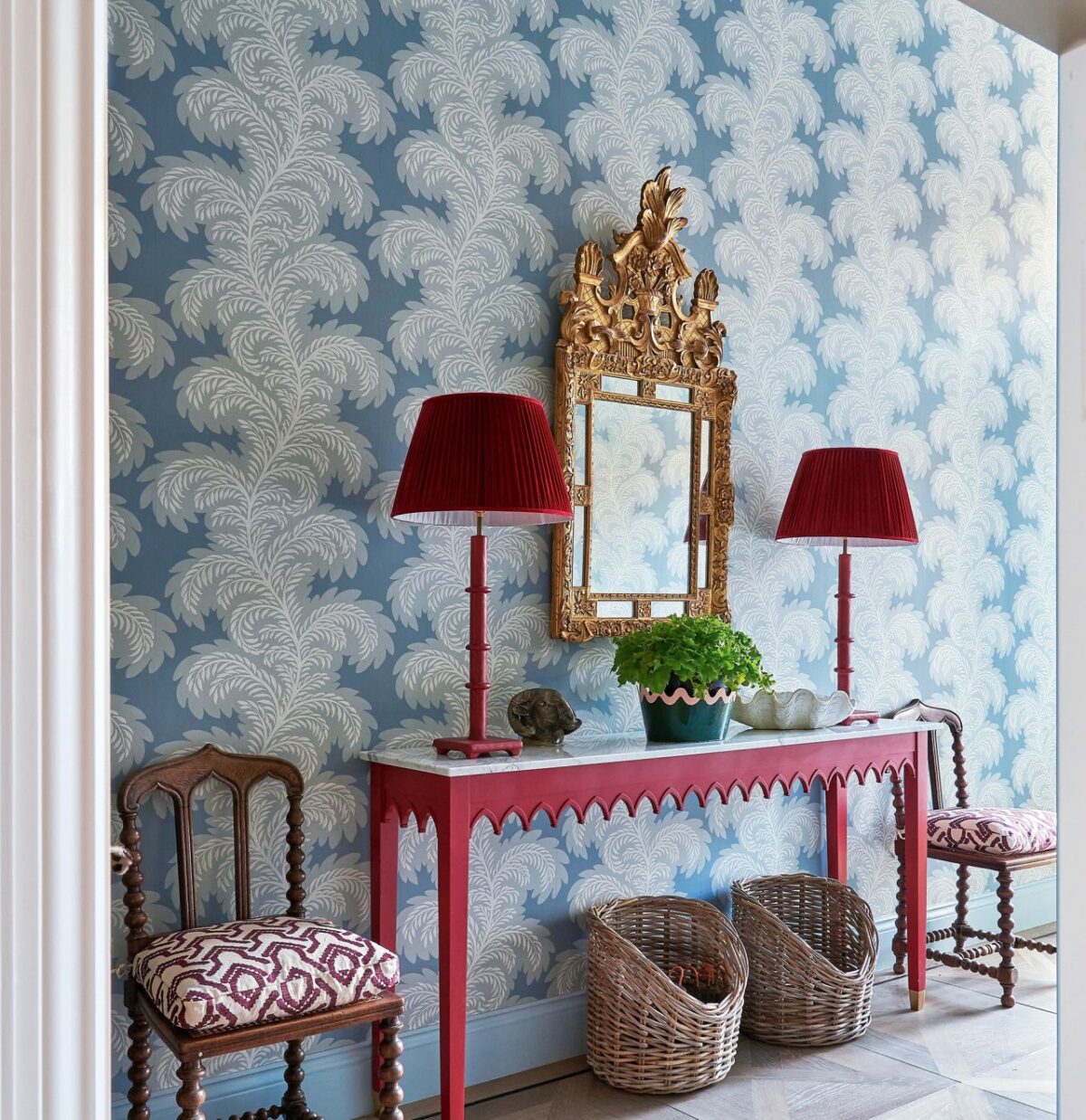 8 Ideas for Stunning Entryway to set the Tone of the House