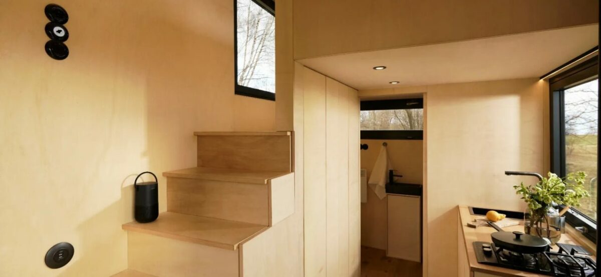 Neo Tiny House Comes With Smart Features for Self-Sufficiency