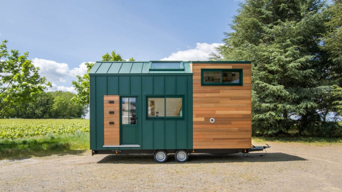 Tiny House Mina Boasts Gorgeously Bright Interior with a Skylight