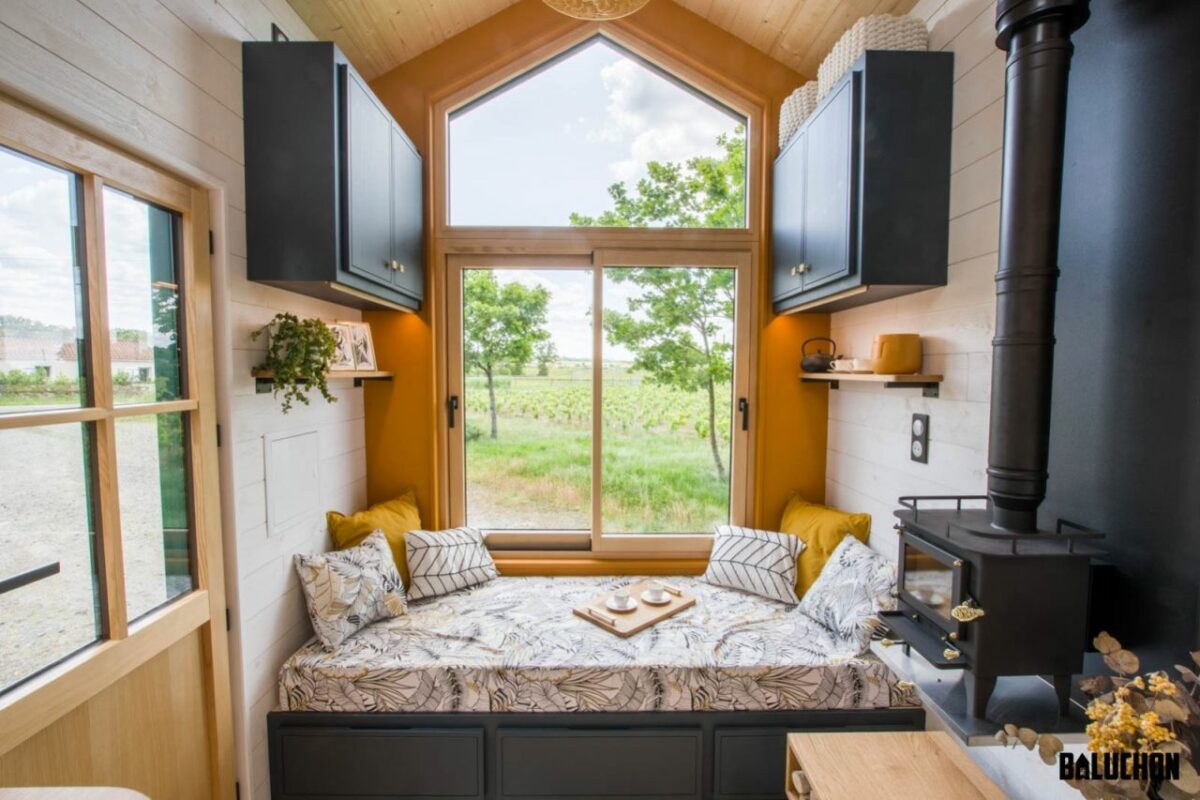Tiny House Mina Boasts Gorgeously Bright Interior with a Skylight