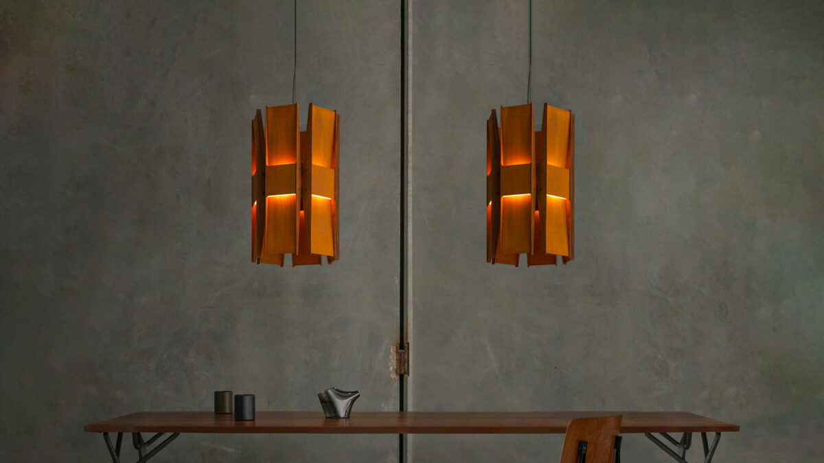 Vector Pendant Lamp Flaunts Rectilinear Pieces in Vertical Incline