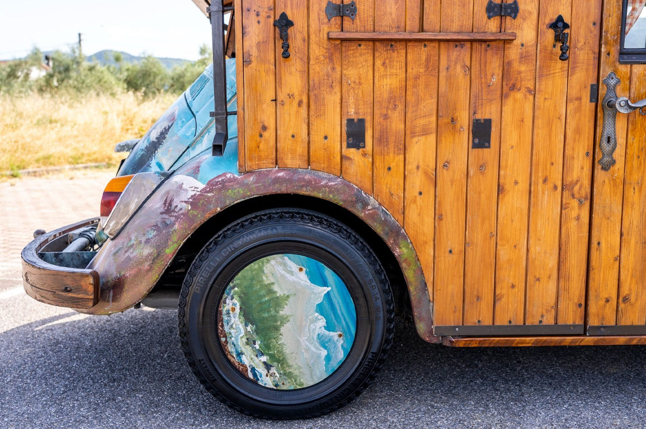 A 1970 Volkswagen Beetle is now Tiny House Called Holzhaus