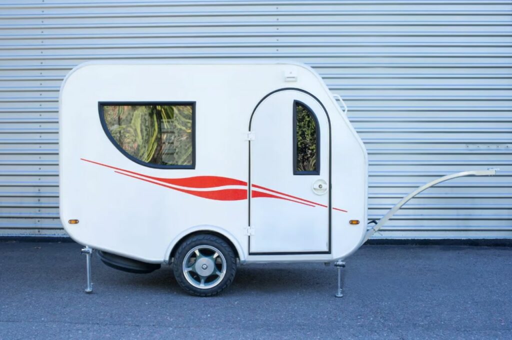 Solar-Powered Hupi Trailer Redefines Multi-Day Excursions