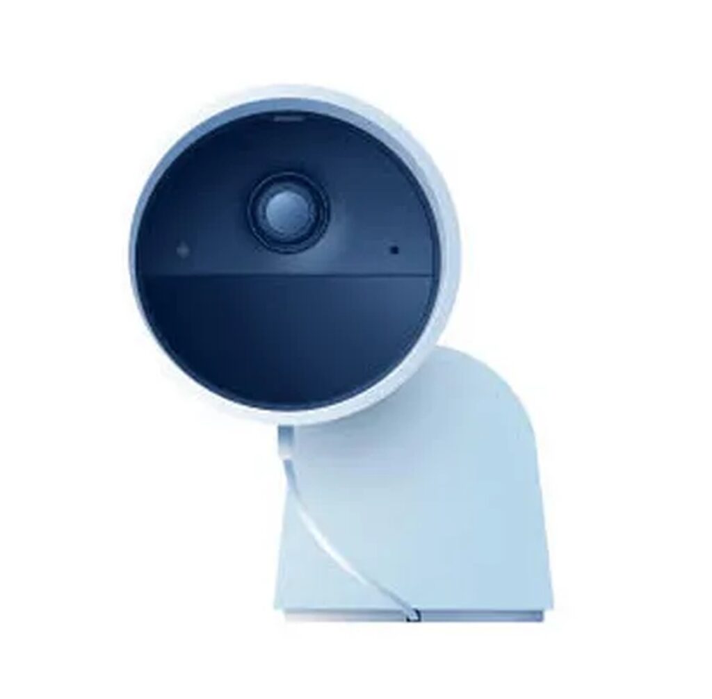 Philips Hue Merges Security Camera and Lighting in One Design