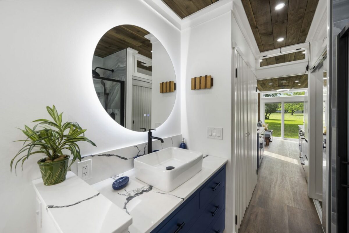 Rising Sun Tiny House is 40-ft Container Home With Smart Layout