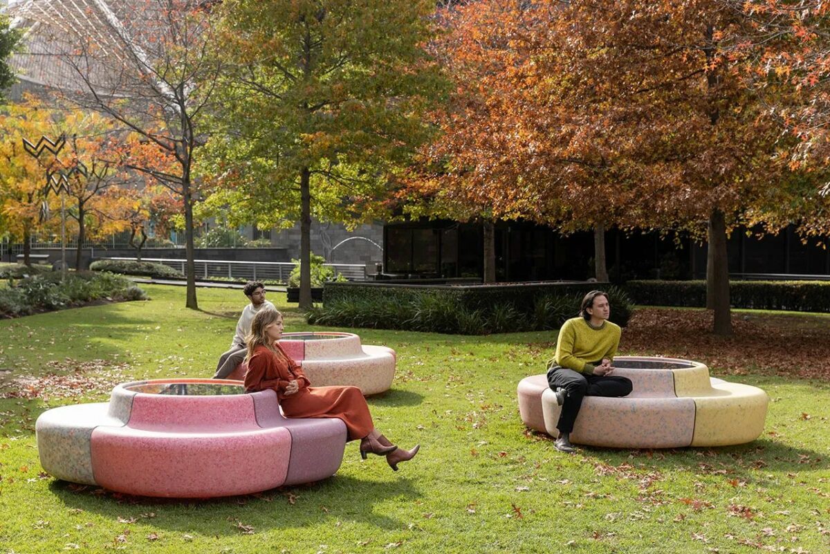 Interactive Solar-Powered Bench Spins to Cradle You in Park