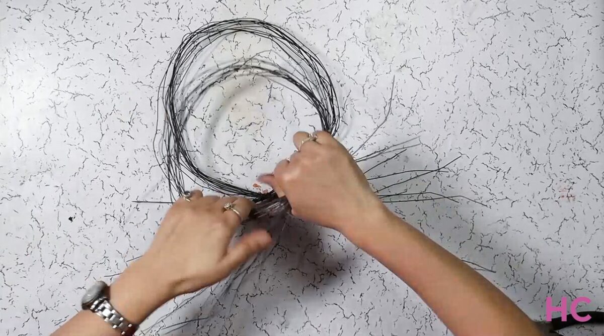 How to Make a Paper Bat Wreath for Halloween?