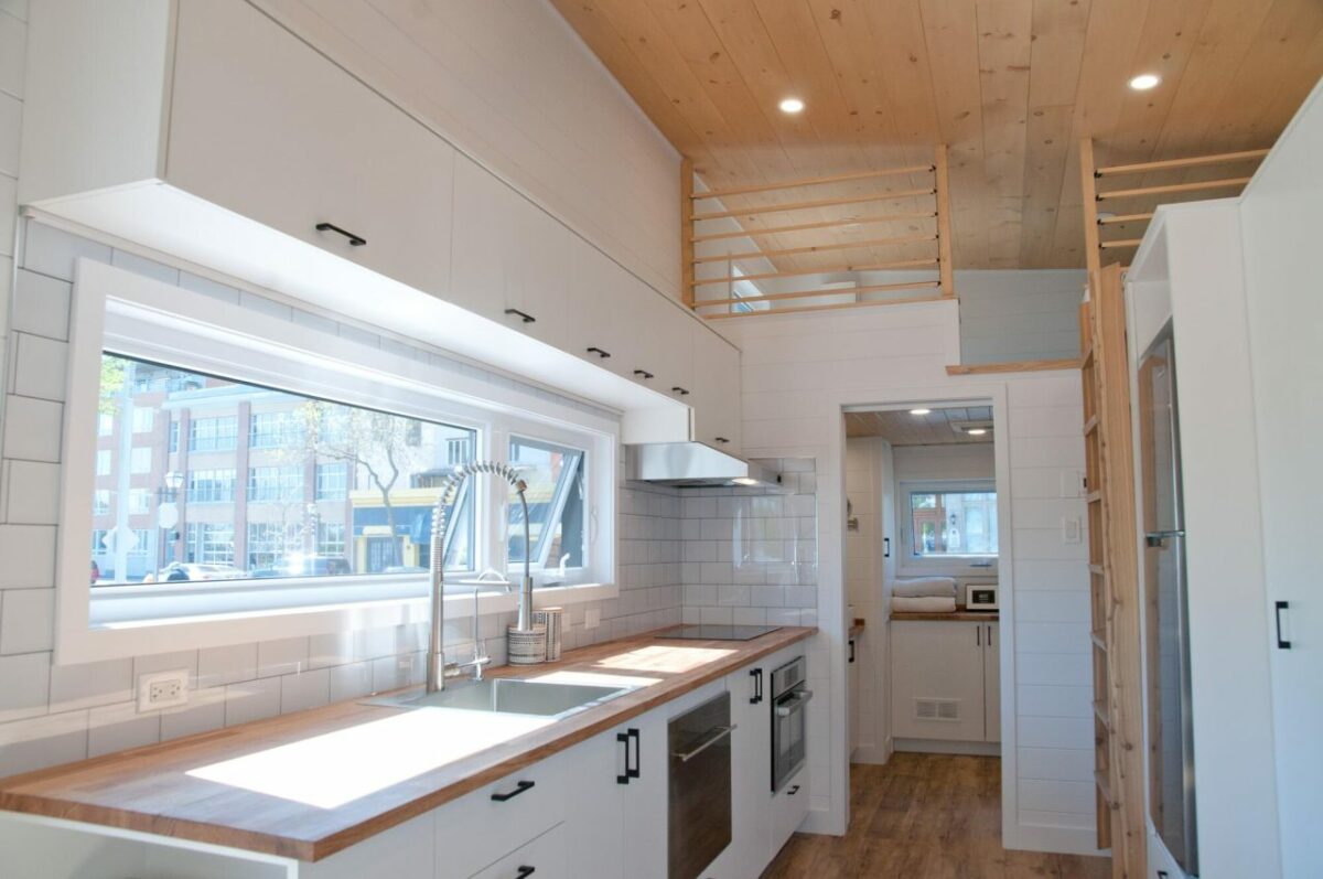 Ébène Tiny House Sleeps Five in 32 ft. Commodious Interior