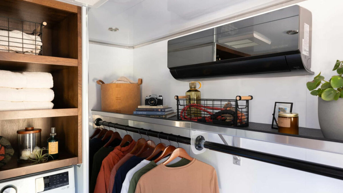 Living Vehicle HD24 Luxury Travel Trailer Redefines Off-Grid Living