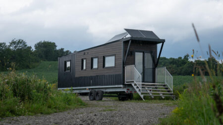 Nomad 30 Tiny House Sleeps Five in its Spacious Interior