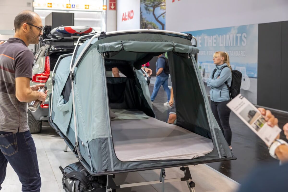 Thule Outset Hitch-Tent Offers Rooftop-Style Camping on Ground