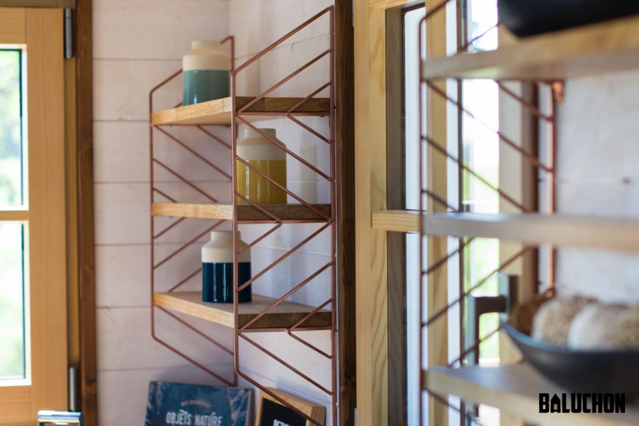Solaris Tiny House has Gorgeous Interior With L-Shaped Kitchen