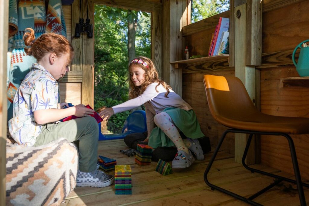 Sustainable Twin Treehouses are Conjoined for Work and Play