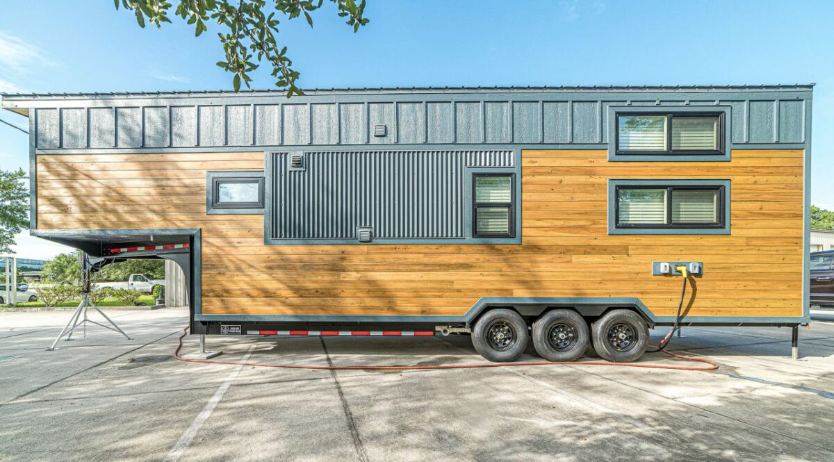 Wansley Tiny House Features a Bedroom with Walk-in Closet
