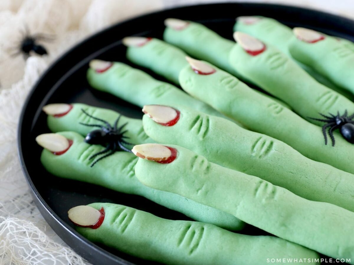 20+ Best Homemade Halloween Cookies to Try This Year