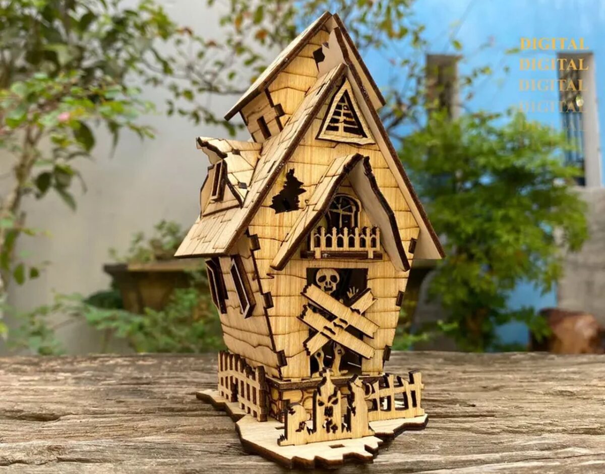 20+ Miniature Haunted Houses to Spook up Your Halloween