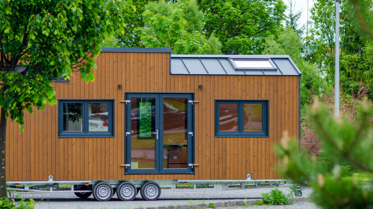 Countryside Tiny House With Scandinavian Interior & Two Skylights