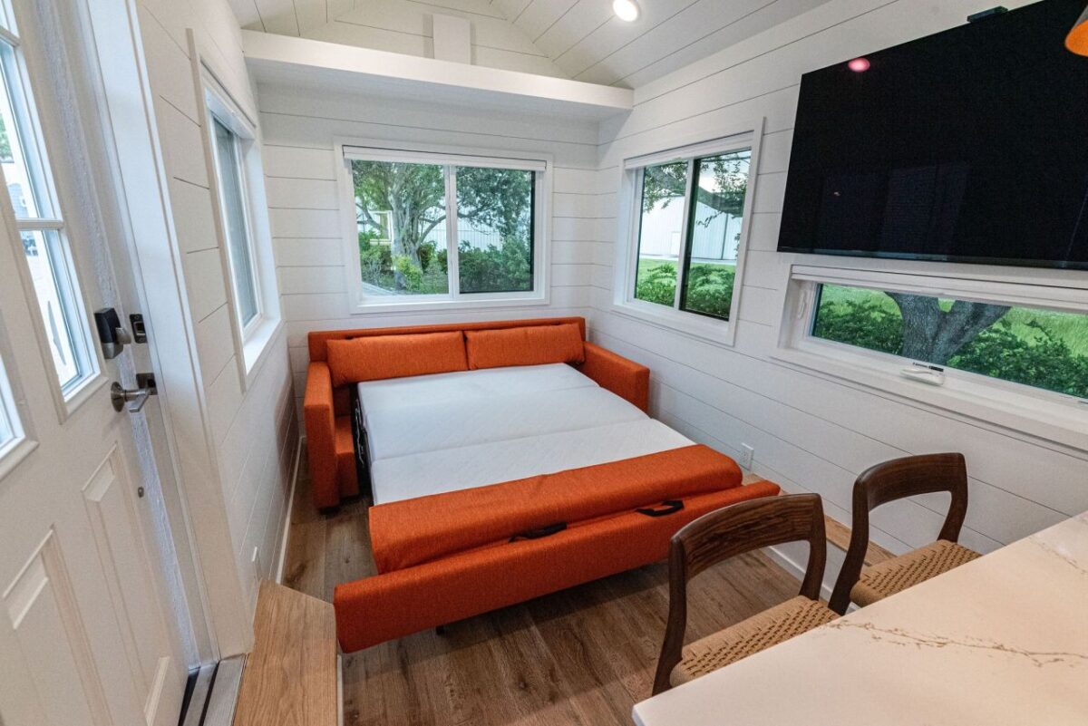 Farina Tiny House Features a Multi-Functional Living Room
