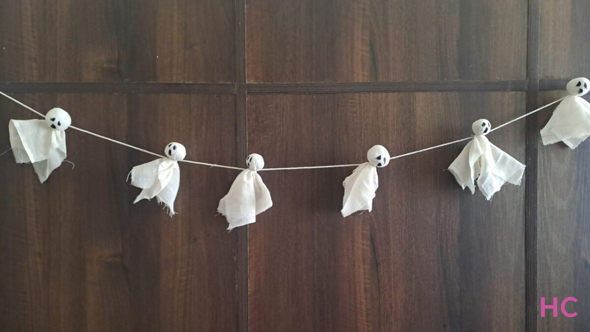 20 DIY Halloween Garlands to Make This Festive Season