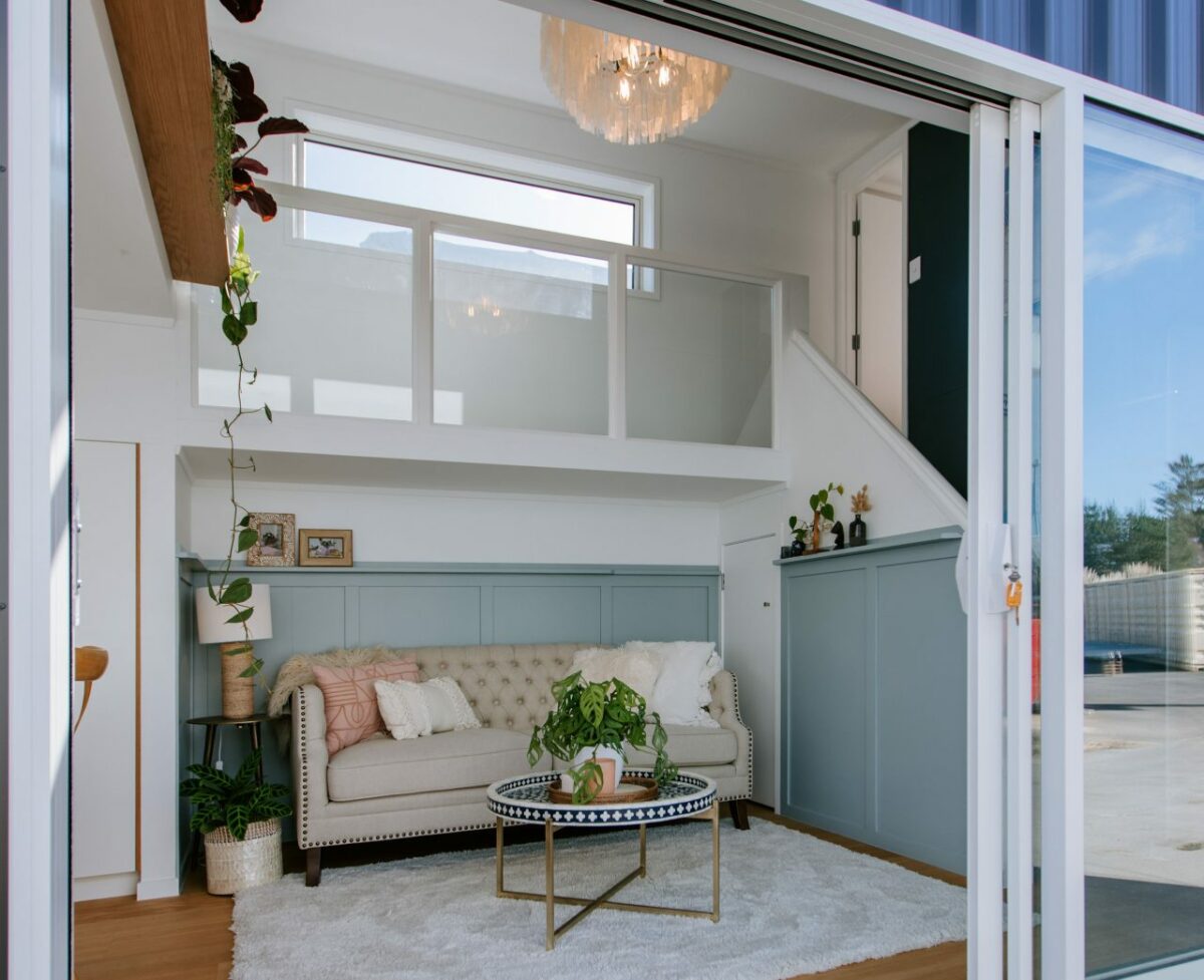 Jasmine Tiny House has Plush Interior With Ultra-Comfortable Lofts