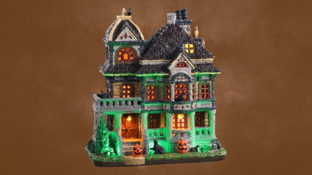 20+ Miniature Haunted Houses to Spook up Your Halloween