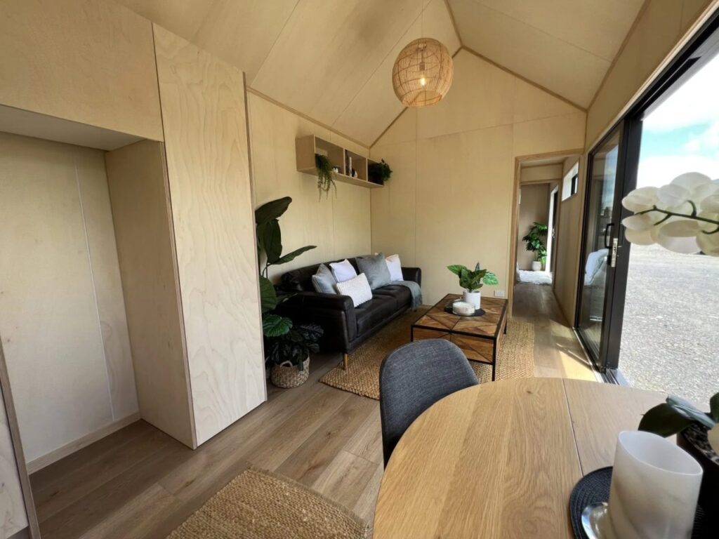 Long Black Tiny House is the Most Exquisite Single-Level Dwelling