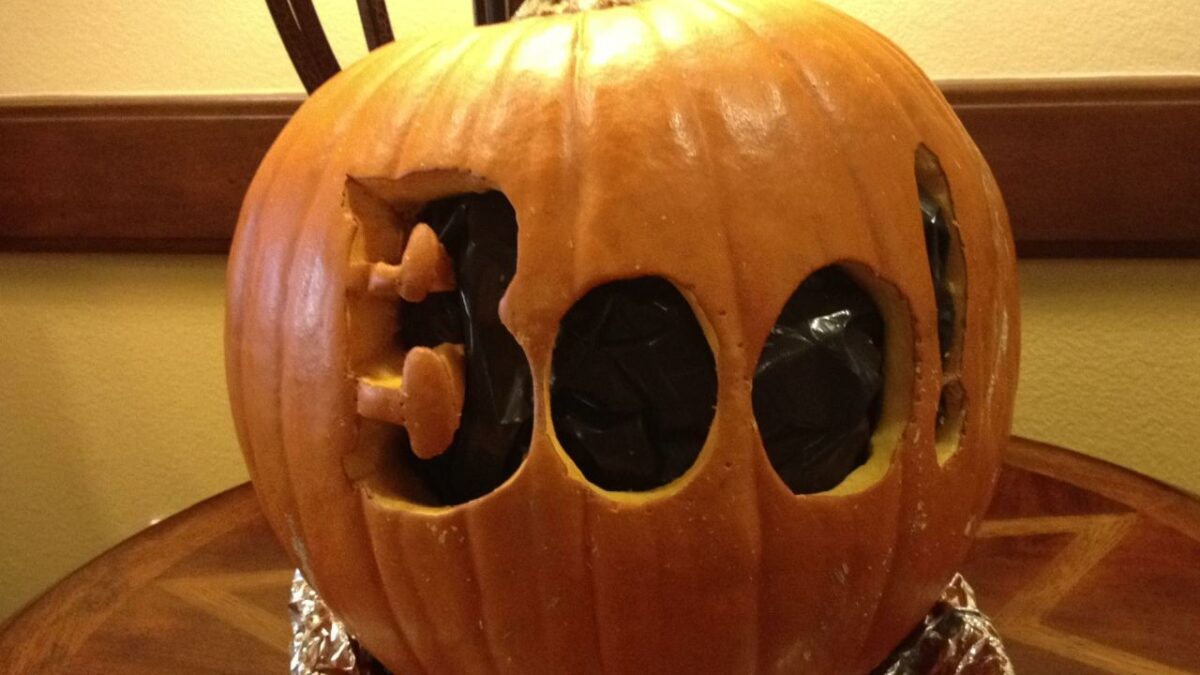 100+ Easy Pumpkin Carving Ideas for Halloween 2025