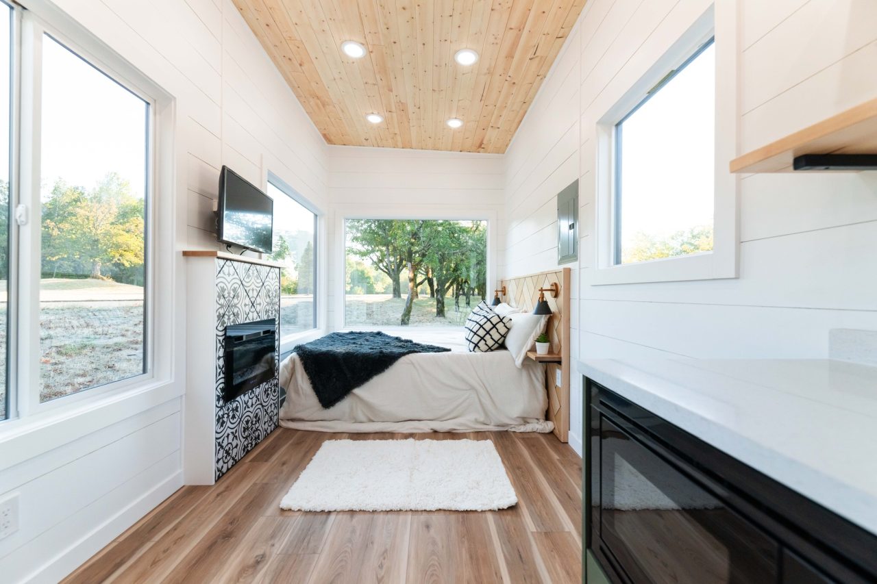 Vantage Legacy Tiny House With Single Floor Layout Sleeps Four