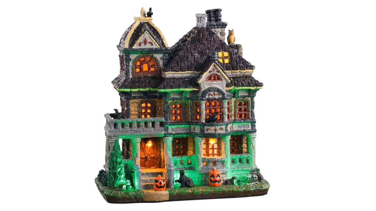 20 Miniature Haunted Houses to Spook Up Your Halloween