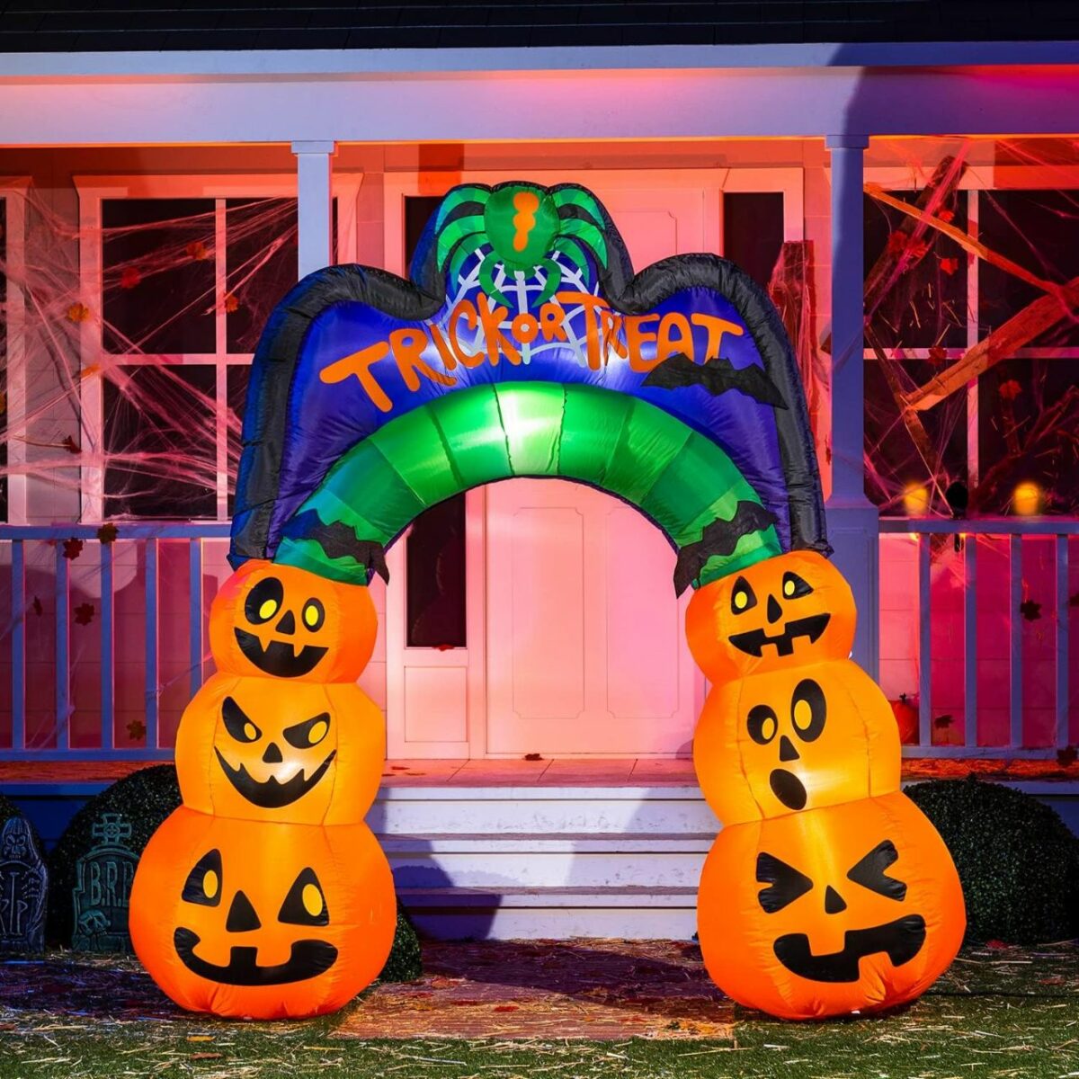 Best Inflatable Archways to Buy for Halloween 2025