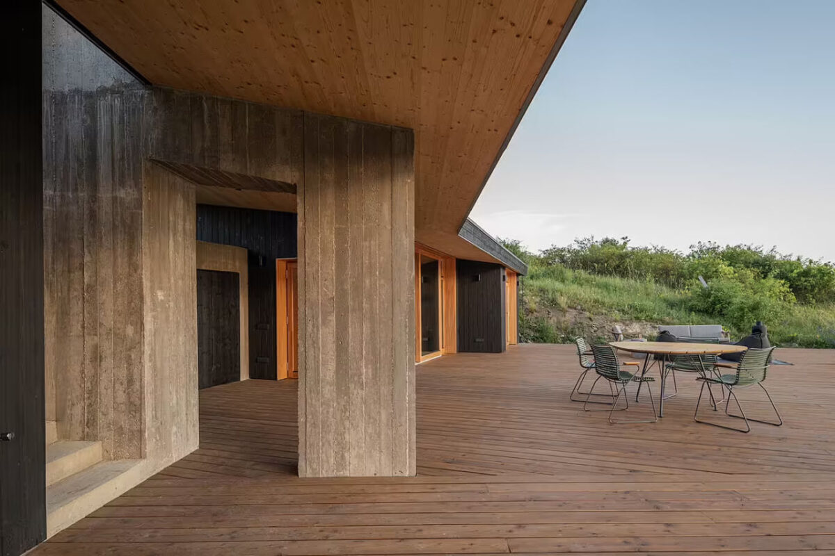 CLT House Boasts Design and Grandeur, Flaunts a Fishpond