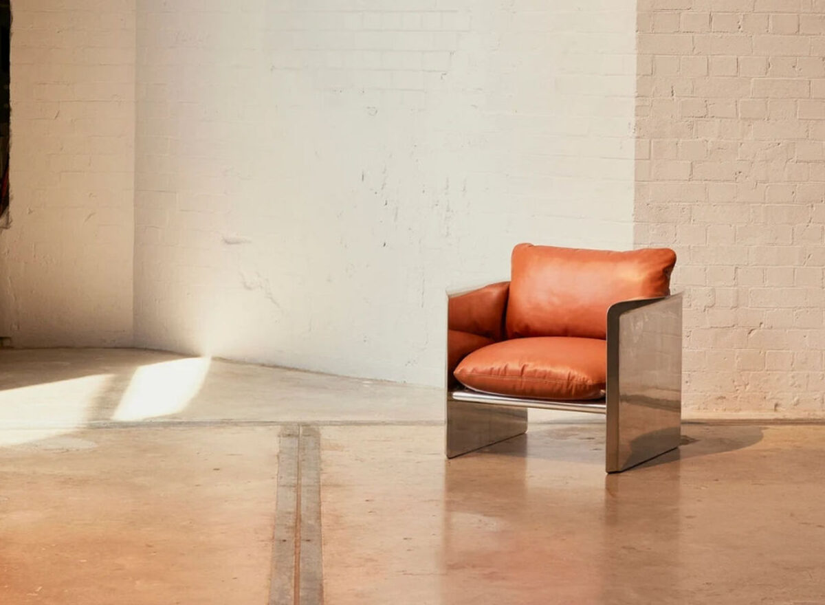 Tom Fereday’s Lounge Chair Wows With Minimal Cove Forms