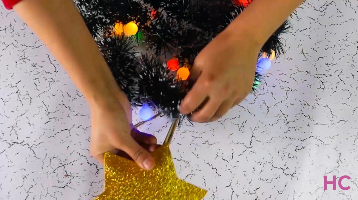 How to Make a DIY Christmas Tree Wreath? Tutorial w/Video