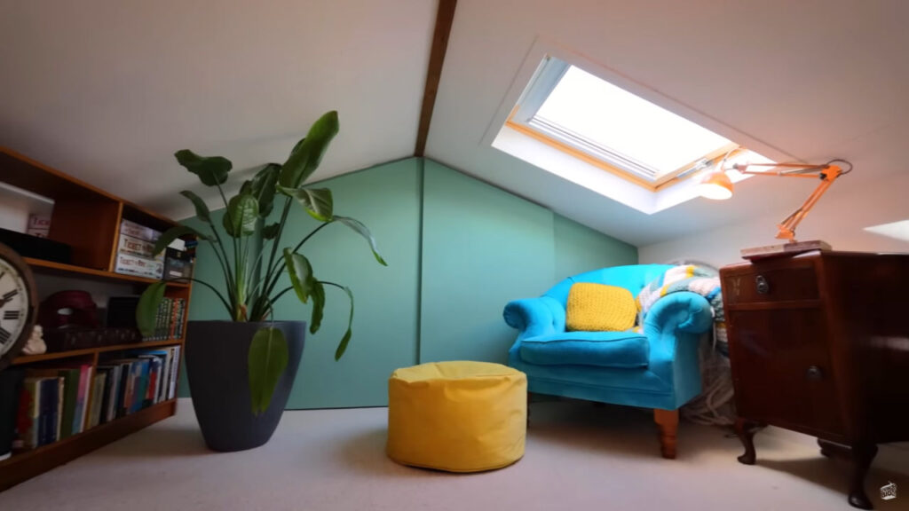 $42K Tiny House Boasts Mezzanine Lounge and Loft Bedroom