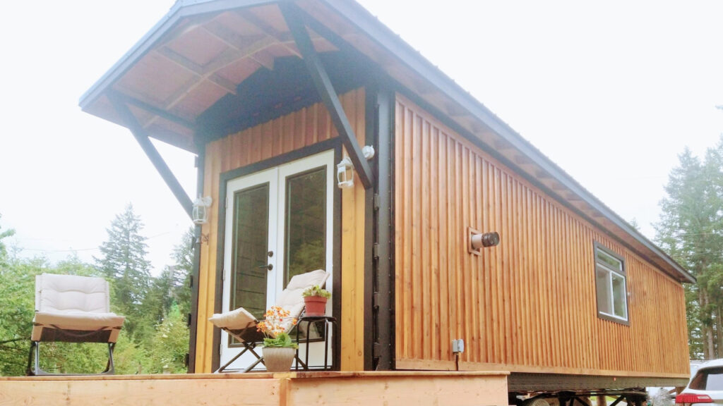 48ft Industrial Chic Semi Tiny House has Banquette Seating
