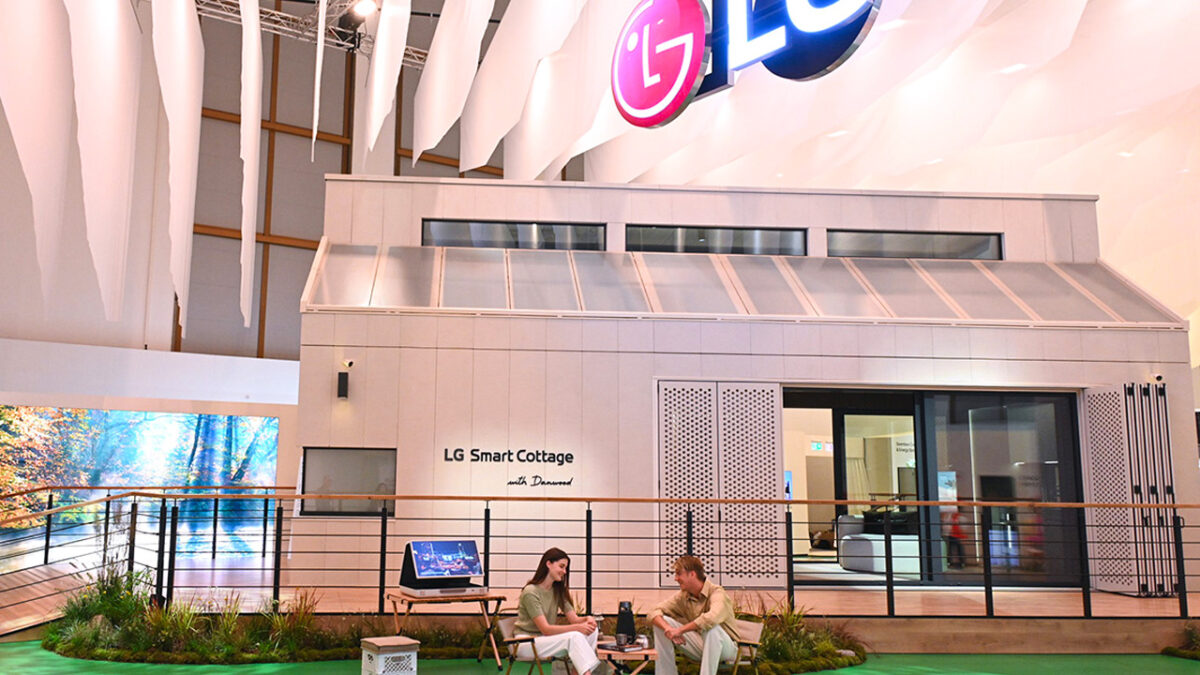 LG Smart Cottage Tiny House is Modern Off-Grid, Prefab Solution