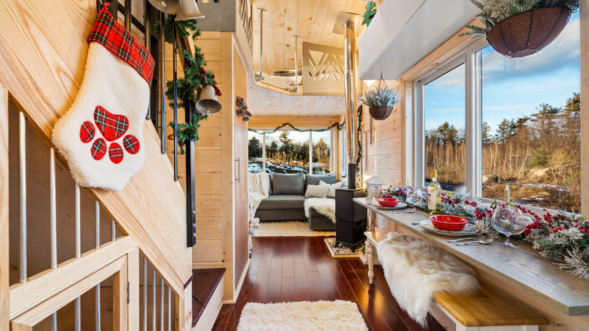 Winter Wonderland Tiny House Keeps You Merry Year-Round