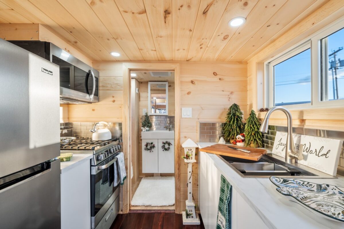 Winter Wonderland Tiny House Keeps You Merry Year-Round