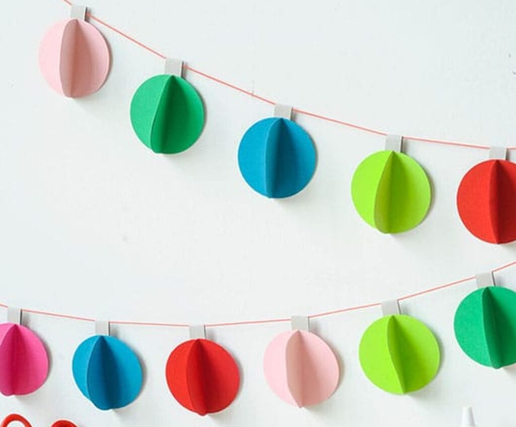 25 DIY Paper Garland Ideas to Drape Your Home in Holiday Cheer