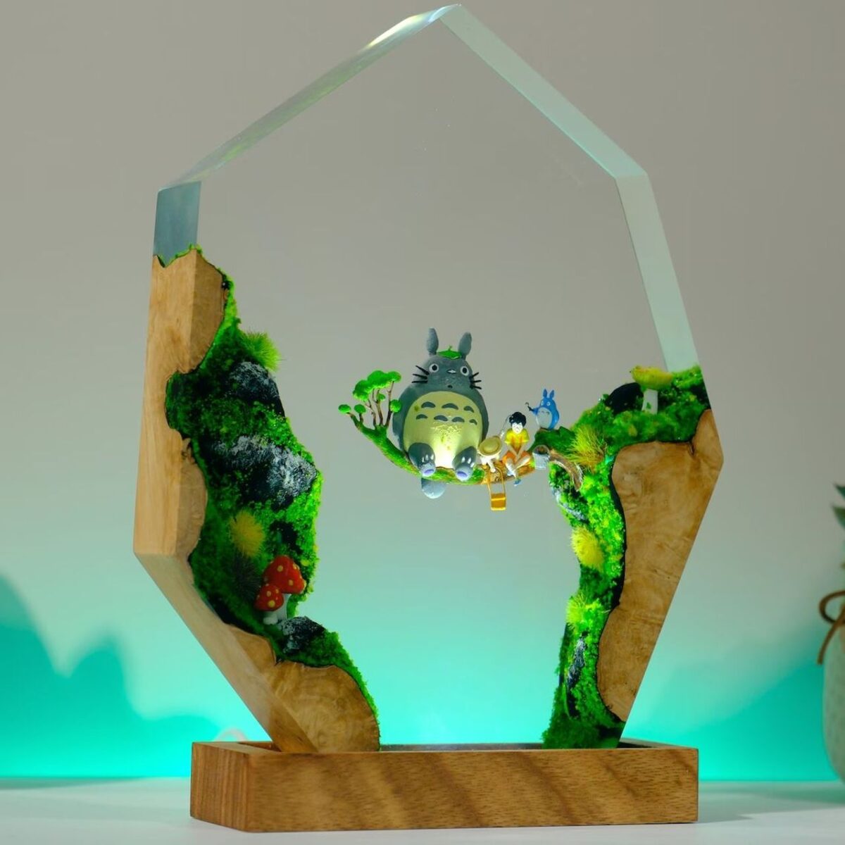 15+ Best Resin Lamps to Elevate Your Space in Style