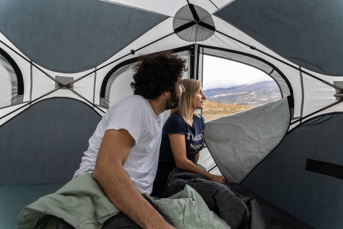Beyond X Large Rooftop Tent Boasts Lightweight, Spacious Design