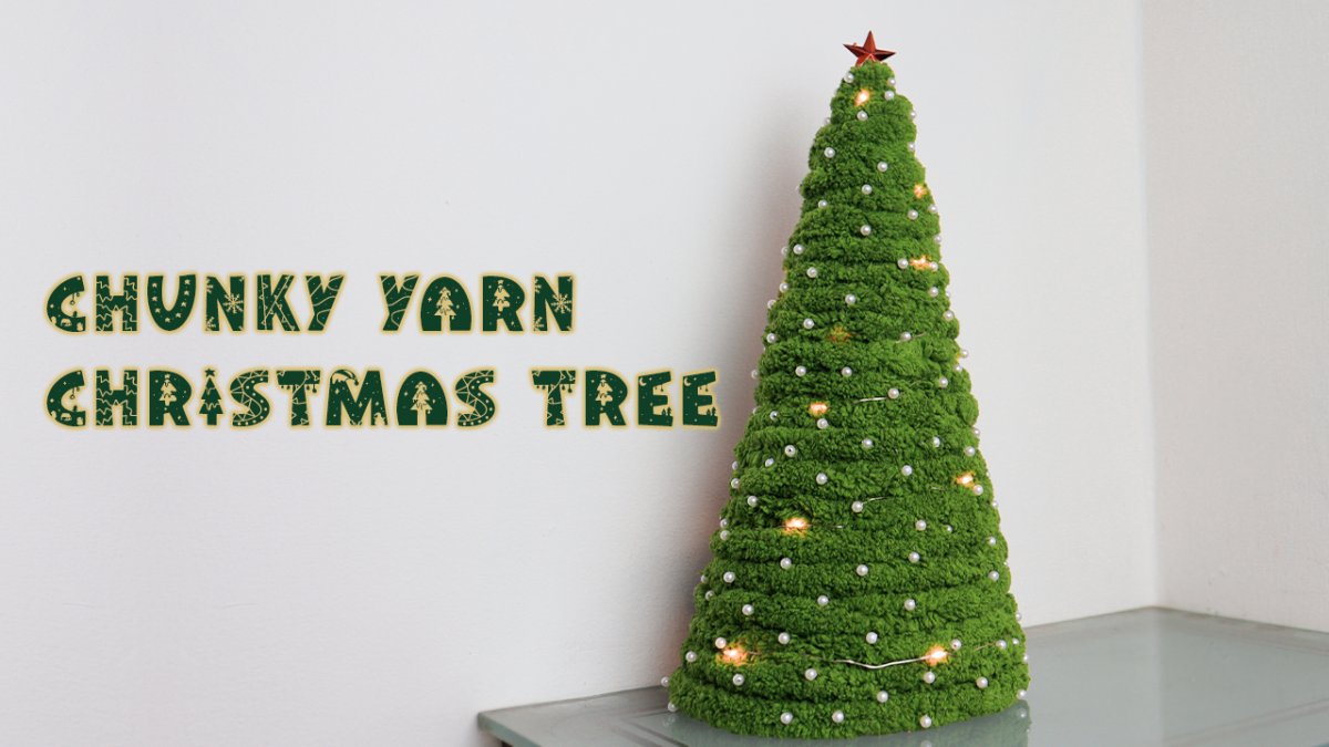 DIY Chunky Yarn Christmas Tree for Tabletop Decorations