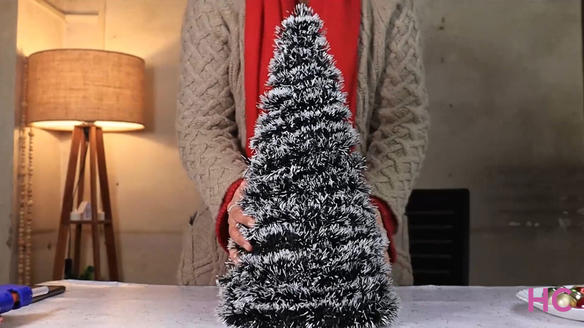 DIY Garland Christmas Tree From Reused Materials