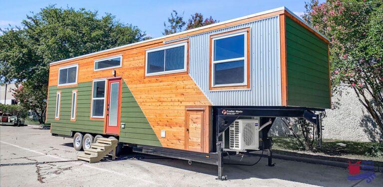 39ft Fite Tiny House Takes Care of Privacy for Group Living