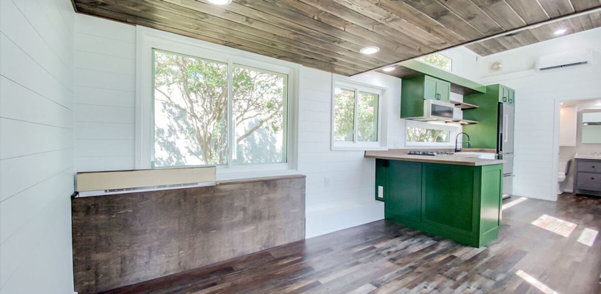39ft Fite Tiny House Takes Care of Privacy for Group Living