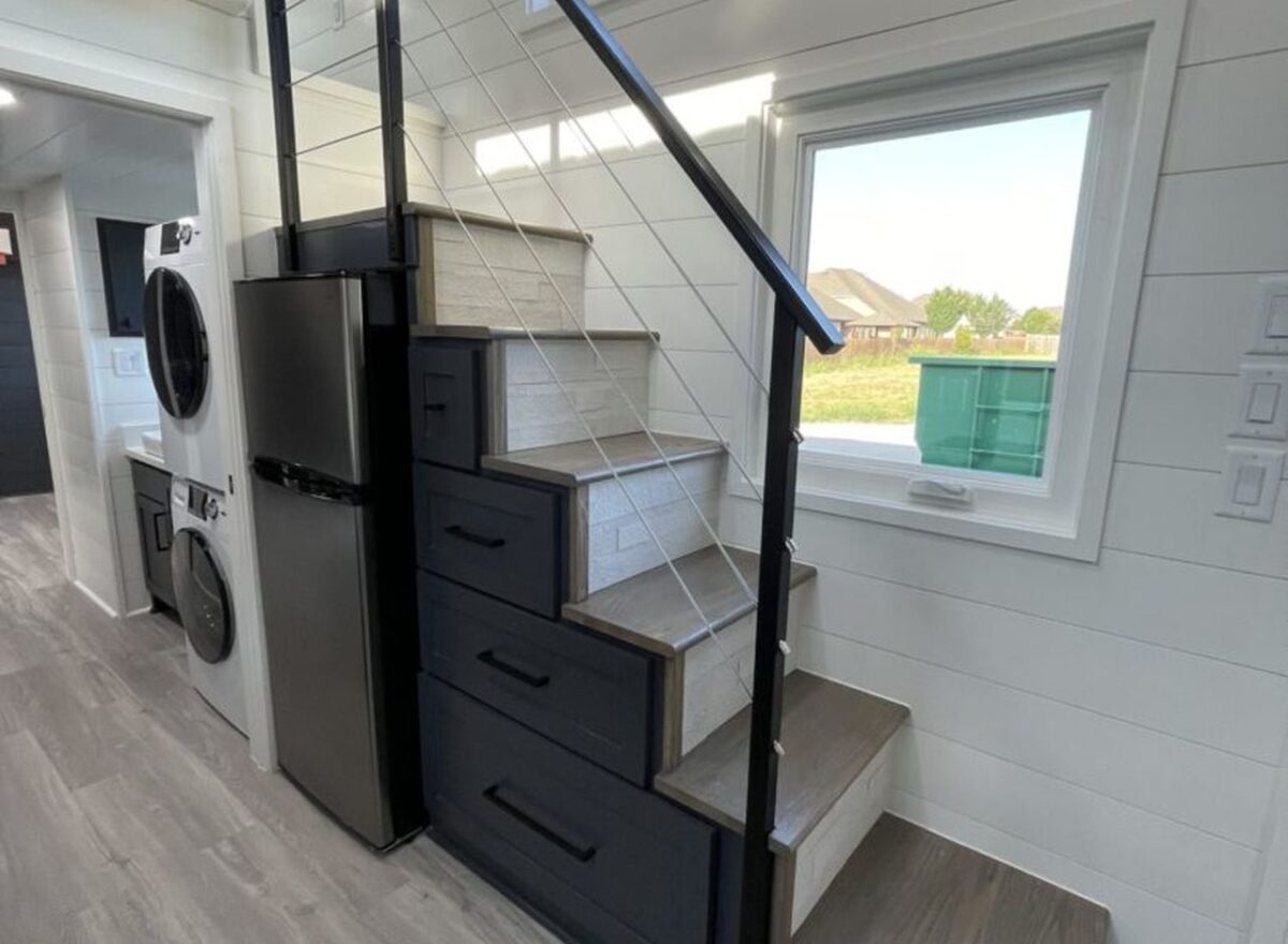 Haltija Tiny House Features a Bathtub and Multiple Skylights