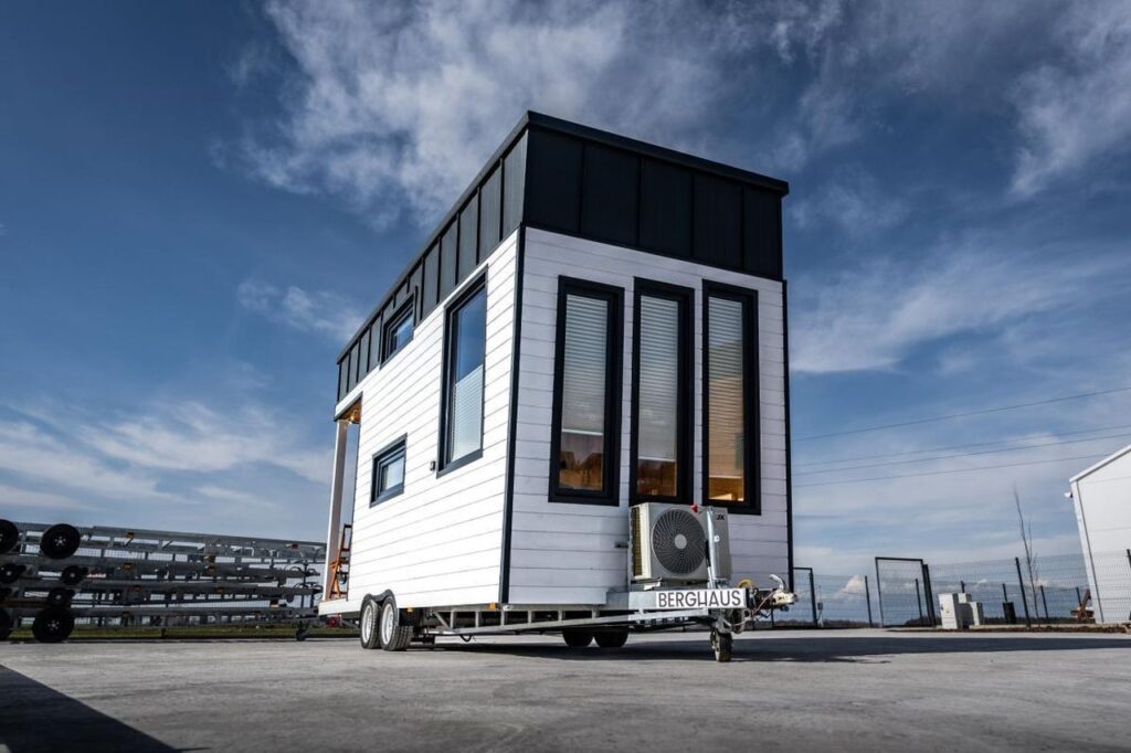 Langenberg Tiny House has Porch, Hidden Loft in Loft Bedroom