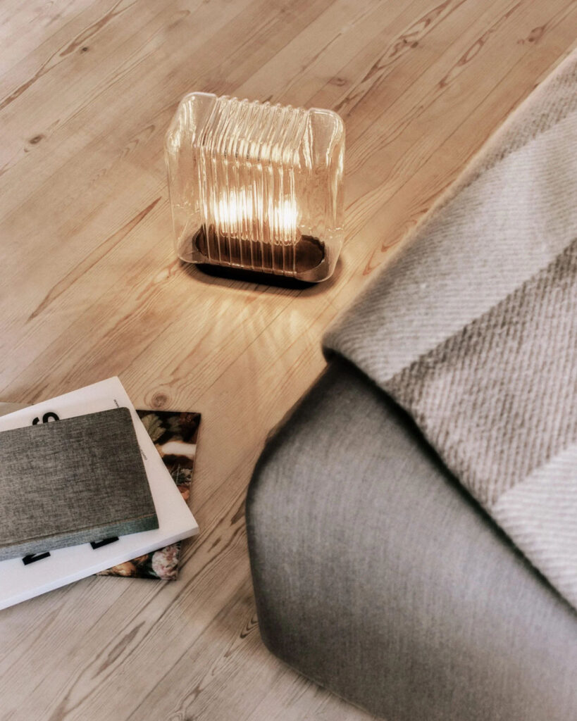 Enrich the Décor With Cordless Lara Mini Lamp’s Delicate Make