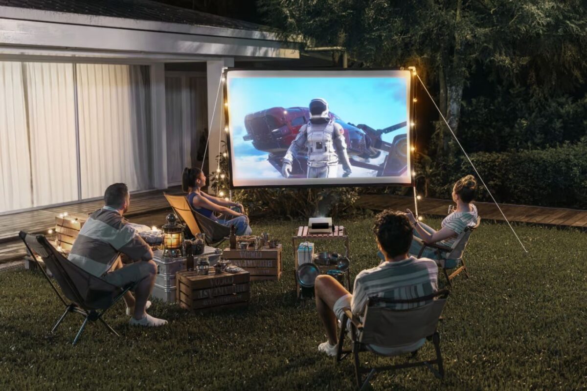 ViewSonic M10 Compact Projector Arrives With RGB Laser